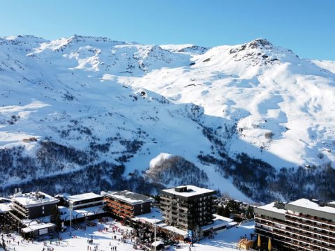 Bus Moûtiers Les Ménuires | Altibus au départ de la gare de Moûtiers